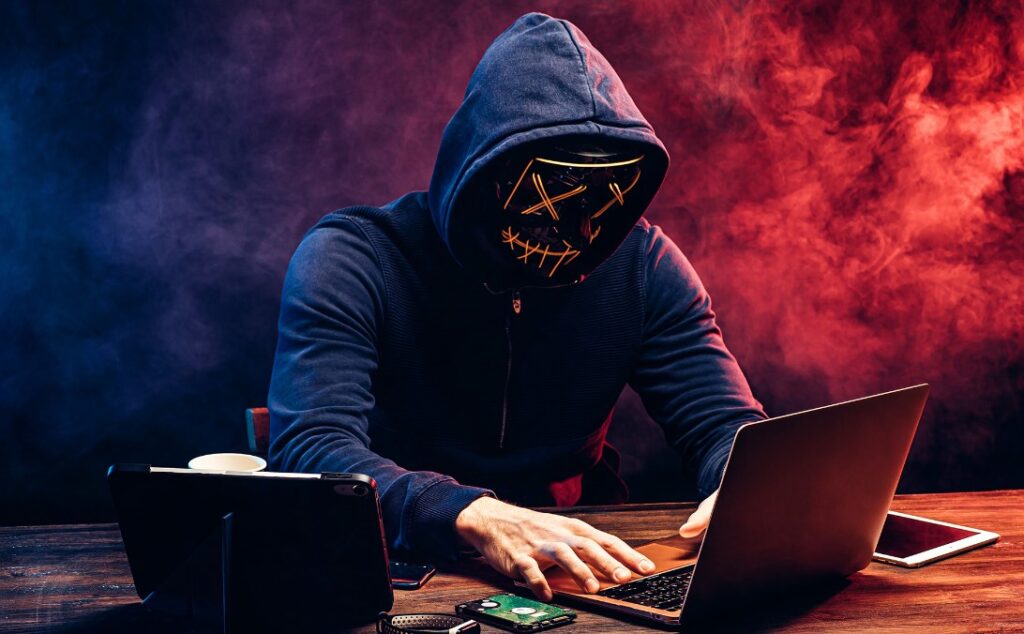 6 Langkah Aman Bermain Game Online dari Ancaman Hacker